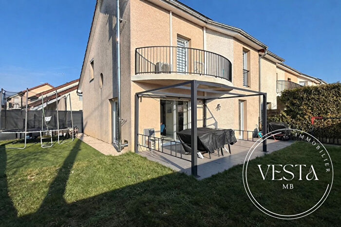 Maison à vendre - Arc-sur-Tille - 5 pièces - 4 chambres