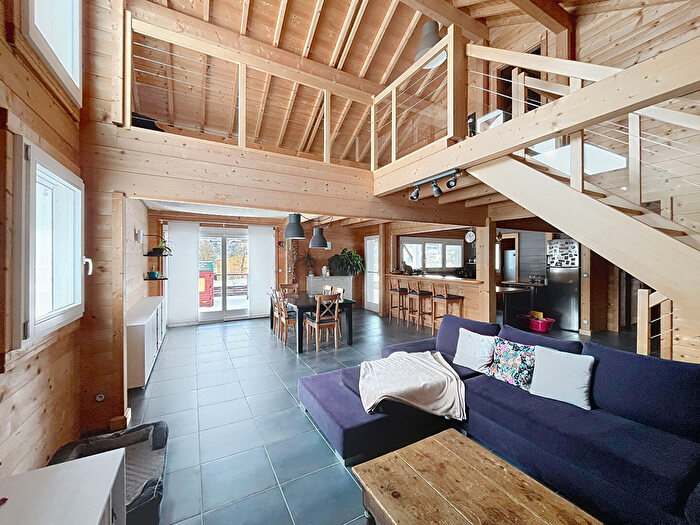 Maison à vendre - Yssingeaux - 6 pièces - 3 chambres