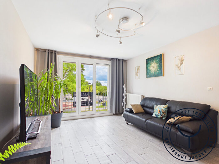 La Chapelle-Saint-Luc, Chantereigne, Montvilliers : Appartement 2 pièces à vendre