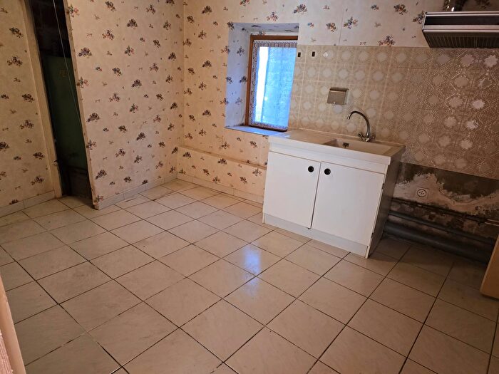 Maison à vendre - Brassac-les-Mines - 6 pièces - 3 chambres