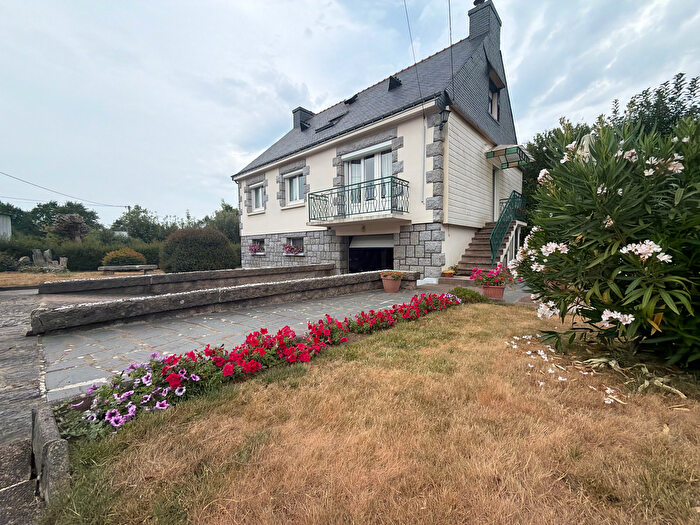 Maison 4 pièces à vendre à Camors