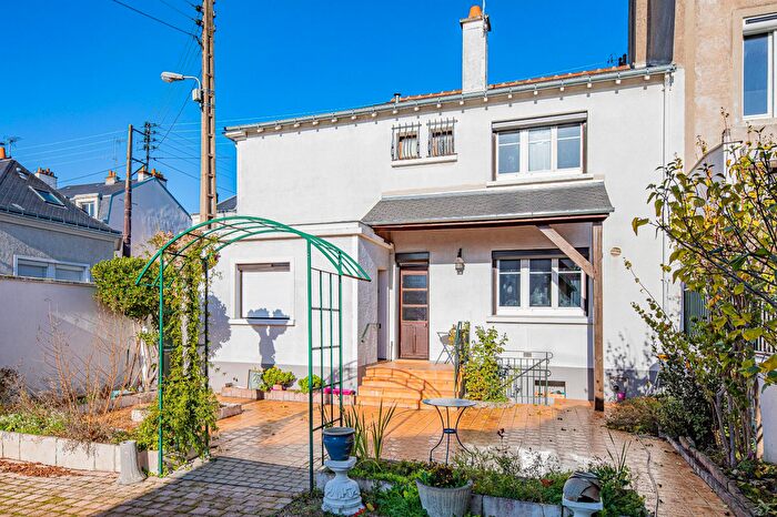 Maison à vendre - Tours, Velpeau - 6 pièces - 5 chambres