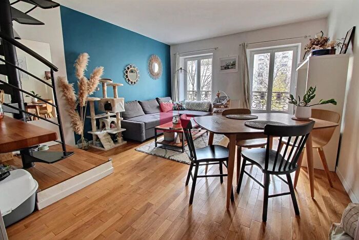 Appartement à vendre - Issy-les-Moulineaux, Les Iles, La Ferme - 3 pièces - 2 chambres