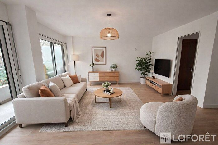 Appartement à louer - Beau Site-Pommerets-Binelles, Sèvres - 4 pièces - 3 chambres