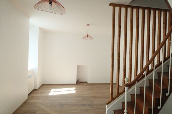 Maison à louer - Mayenne, Nord Ouest - 4 pièces - 3 chambres