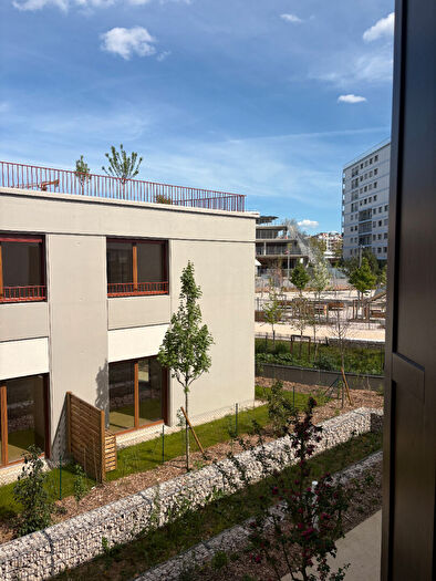 Nanterre, Parc Nord : Appartement 4 pièces à vendre