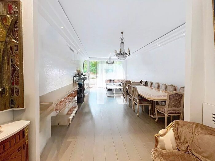 Appartement à vendre - Paris e , Auteuil-Nord, Jasmin, Mirabeau - 5 pièces - 3 chambres