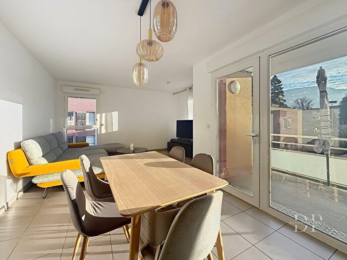 Appartement à vendre - Gaillard - 3 pièces - 2 chambres