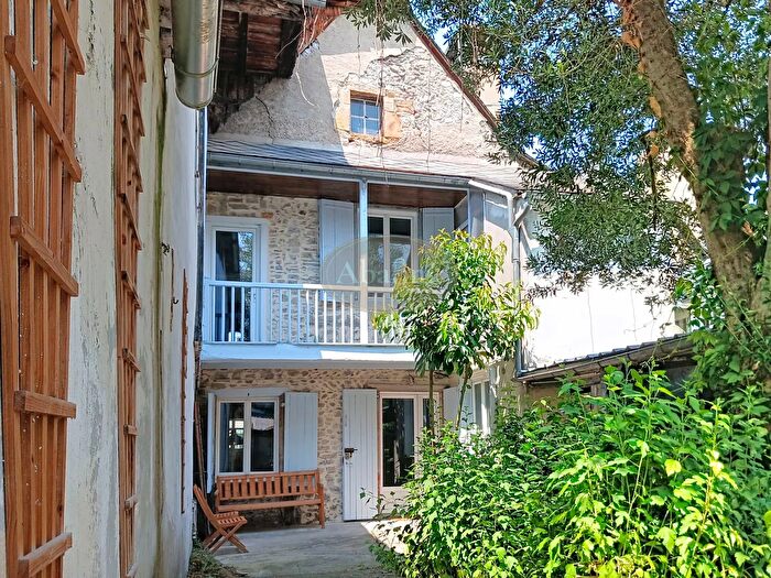 Oloron-Sainte-Marie - Maison 6 pièces à vendre