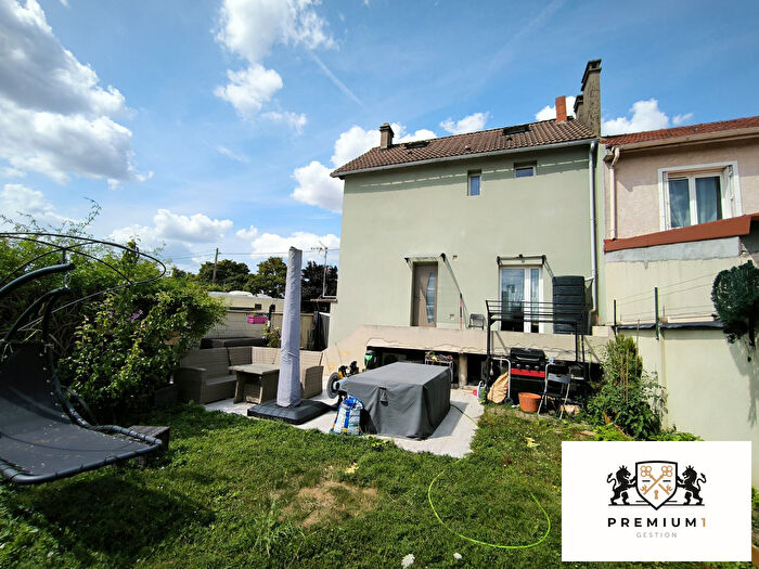 Maison à vendre - Le Thillay - 6 pièces - 3 chambres