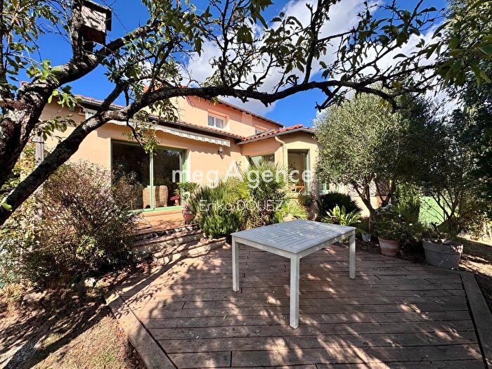 Saint-André-de-la-Marche : Maison 6 pièces à vendre