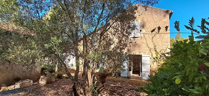 Saint-Jean-Poutge : Maison 6 pièces à vendre