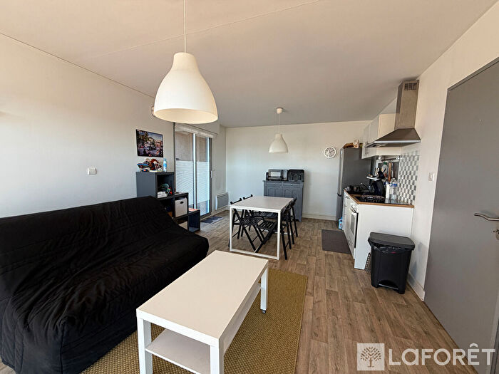 Appartement à vendre - Saint-Flour - 2 pièces - 1 chambre