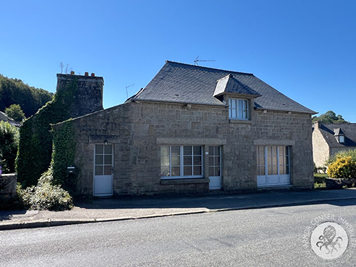 Maison à vendre - Jugon-les-Lacs - 10 pièces - 4 chambres