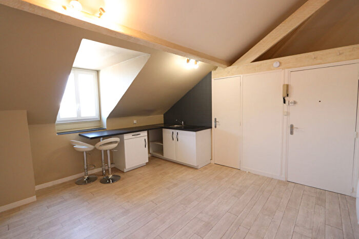 Orléans, Dunois, Châteaudun - Appartement 2 pièces à louer