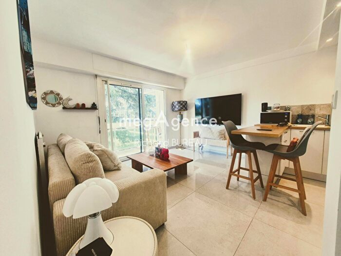 Appartement 2 pièces à Hyères, Pyanet, à vendre