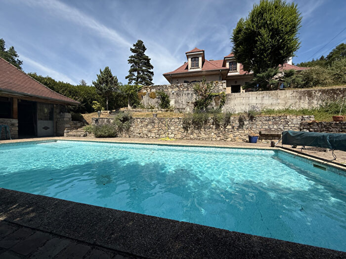 Maison 6 pièces à vendre à Celles-sur-Durolle