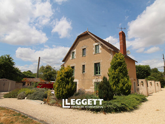 Maison à vendre - Angles-sur-lAnglin - 8 pièces - 5 chambres