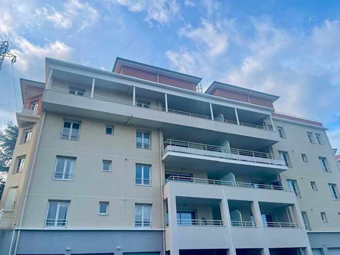 Appartement à louer - Baraillere, Saint-Jean-Bonnefonds - 2 pièces