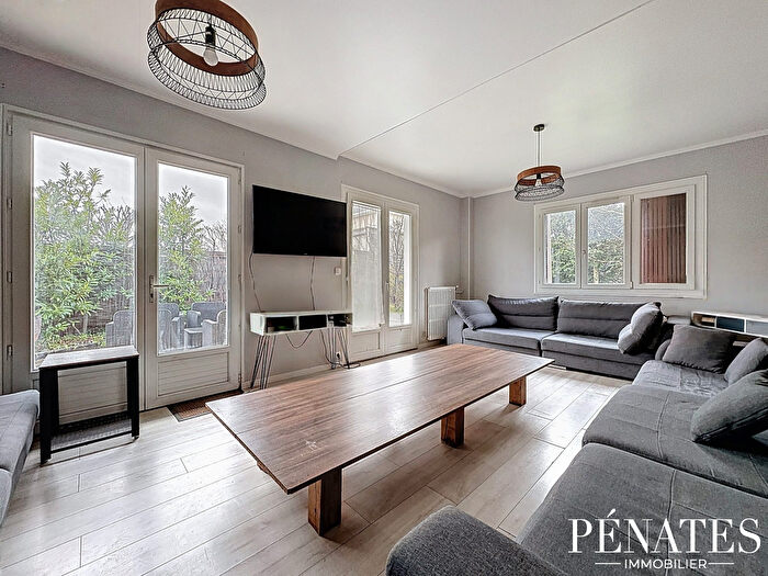 Maison à vendre - Saint-Étienne-du-Rouvray, Castors, Aviateurs, Champ de Courses - 10 pièces - 8 chambres