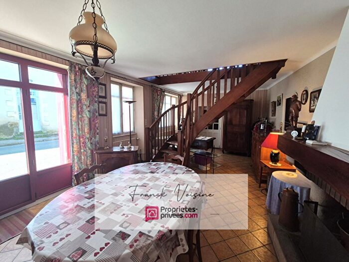 Maison à vendre - Mouchamps - 8 pièces - 3 chambres