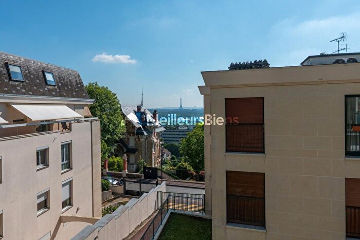 Appartement 4 pièces à vendre à Saint-Cloud, Montretout, Coutureau