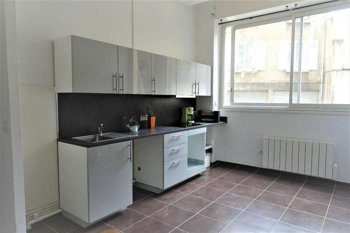 Berriat-Ampere, Grenoble - Appartement 1 pièce à louer