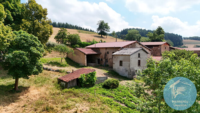 Maison 4 pièces à Violay, à vendre