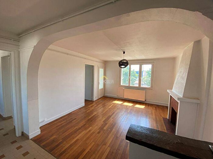 Appartement 2 pièces à Jules Guesde, Mantes-la-Jolie, à louer