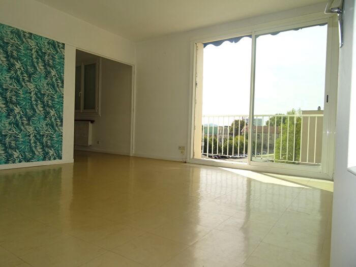 Appartement à vendre - Montélimar, Centre-ville - 4 pièces - 2 chambres