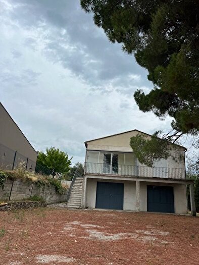 Maison à louer - Mirabel-aux-Baronnies - 4 pièces - 3 chambres