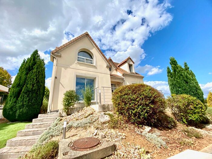 Maison à vendre - Épône - 5 pièces - 3 chambres