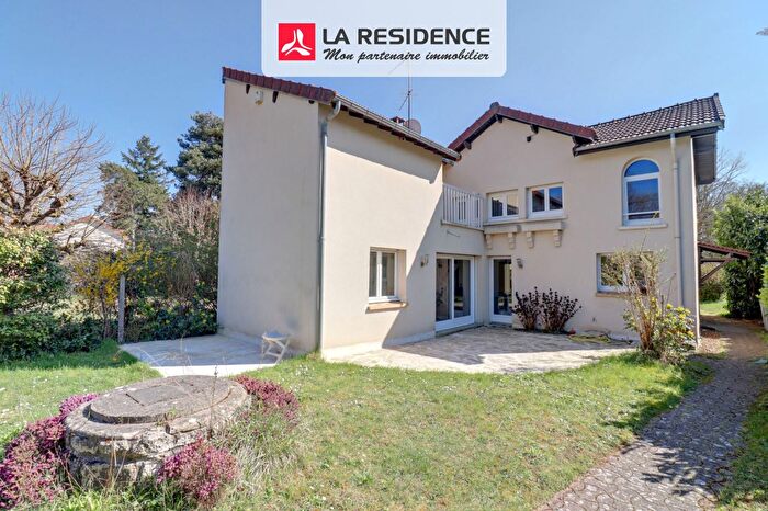 Maison à vendre - Verneuil-sur-Seine, Les Clairières, Les Renardières - 9 pièces - 5 chambres