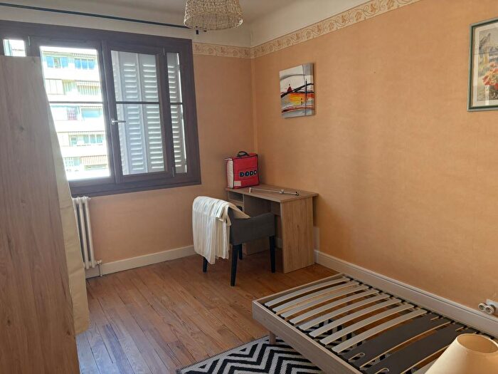 Chambéry, Centre-ville : Appartement 1 pièce à louer