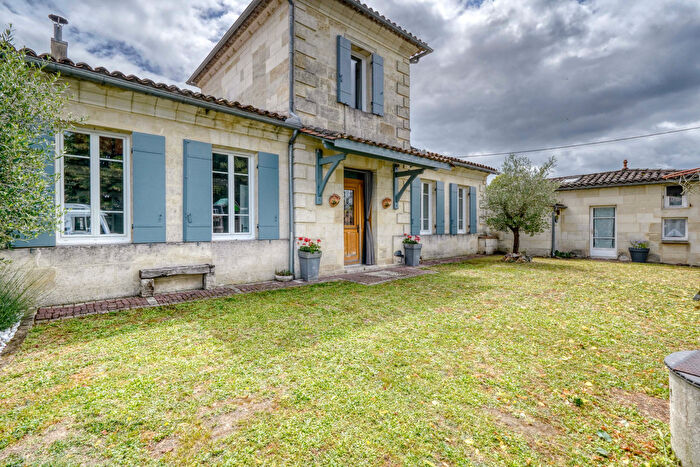 Maison 7 pièces à vendre à La Lande-de-Fronsac