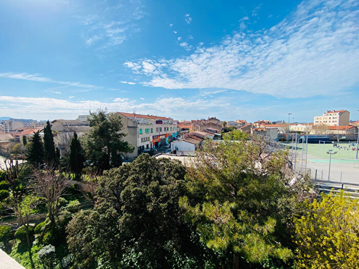 Appartement à vendre - Marseille e , Belle de Mai - 4 pièces - 2 chambres