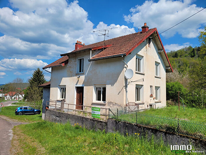 Maison à vendre - Fresse-sur-Moselle - 8 pièces - 6 chambres