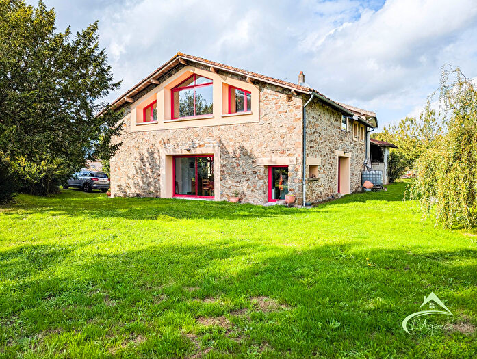 Maison à vendre - Chaillac-sur-Vienne - 8 pièces - 4 chambres
