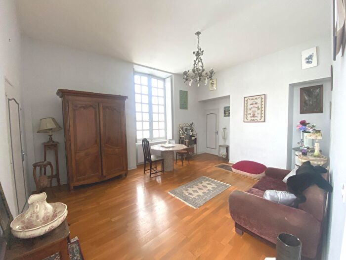 Appartement à vendre - Bourges, Centre-ville, Charlet, Lahitolle, Pignoux, Sembat - 2 pièces - 1 chambre