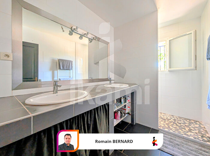 Maison à vendre - Bergerac - 5 pièces - 3 chambres