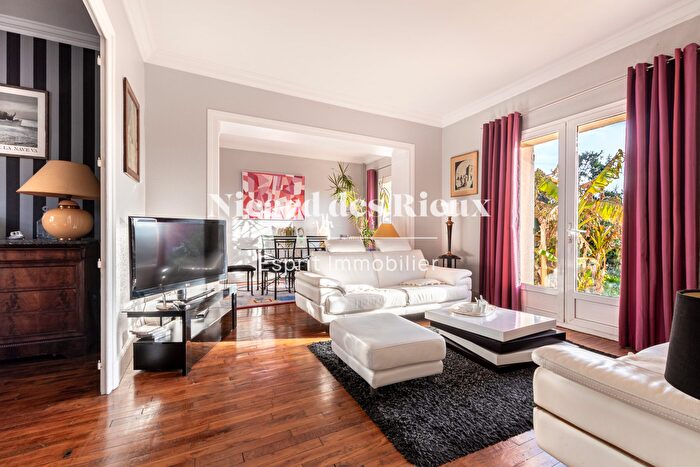 Maison à vendre - Limoges, Centre-ville, Hôtel de Ville, Emailleurs - 9 pièces - 4 chambres