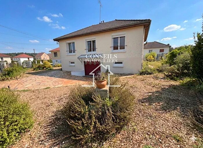 Maison à vendre - Villeneuve-sur-Yonne - 4 pièces - 2 chambres