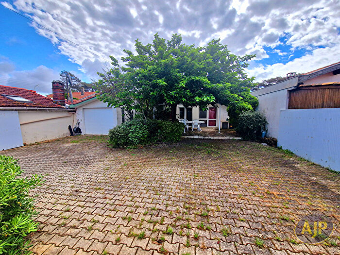 Maison à vendre - Biscarrosse, Biscarrosse Plage - 6 pièces - 3 chambres