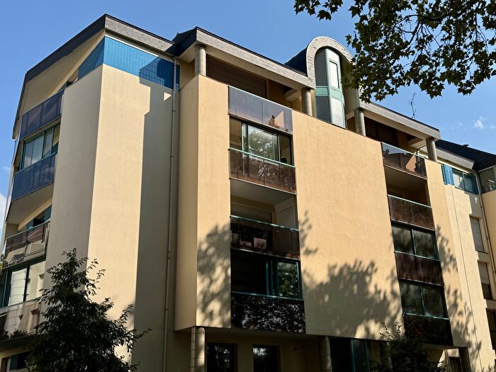 Quartiers Centre, Saint-Anne - Appartement 5 pièces à vendre