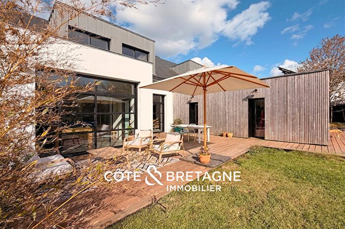 Maison à vendre - Le Hézo - 7 pièces - 6 chambres