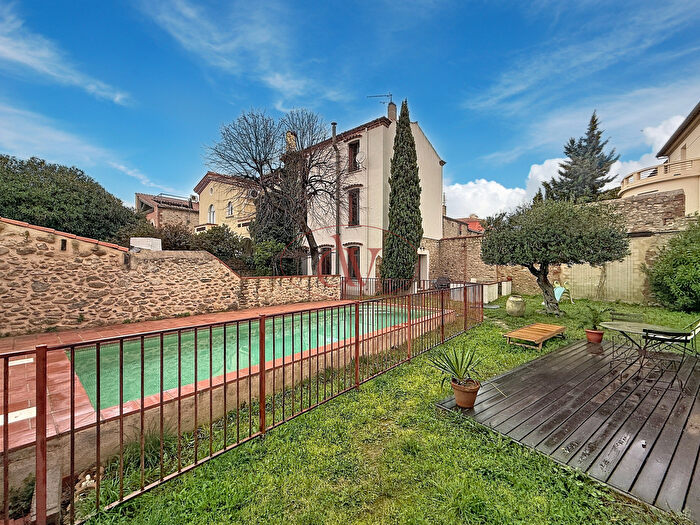 Maison à vendre - Argelès-sur-Mer, Centre-ville - 10 pièces - 7 chambres