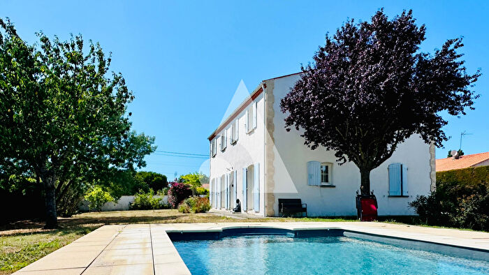 Maison à vendre - Bourcefranc-le-Chapus - 7 pièces - 5 chambres