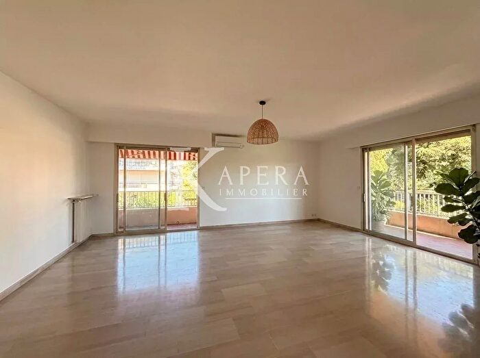 Antibes, Juan-les-Pins, Le Cap : Appartement 4 pièces à louer