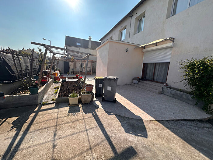 Maison 7 pièces à vendre à Nanterre, Centre-ville