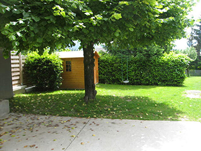 Maison à louer - Aix-les-Bains, Est - 4 pièces - 3 chambres